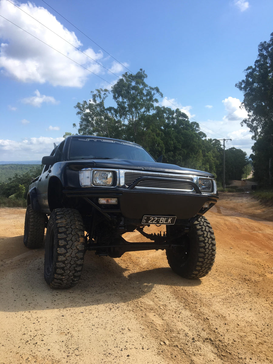 Chris Kovarik's Hilux – Prerunner Industries