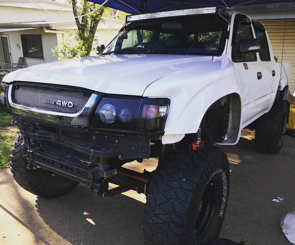 Front Guards Hilux 1997-2004 Hilux N60 LN167 KZN165 etc – Prerunner ...